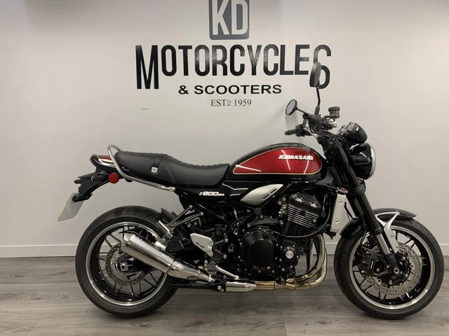 KAWASAKI Z900RS RED Ex-Demo Ultra Low Miles MASSIVE Saving £9,999.00 ...