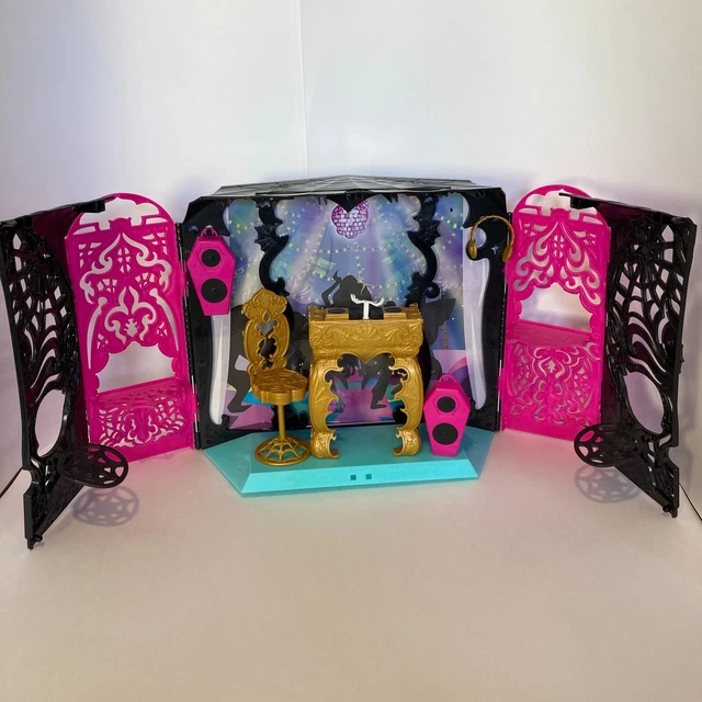 MONSTER HIGH 13 Wishes Party Lounge DJ Booth Speaker Spectra Doll ...