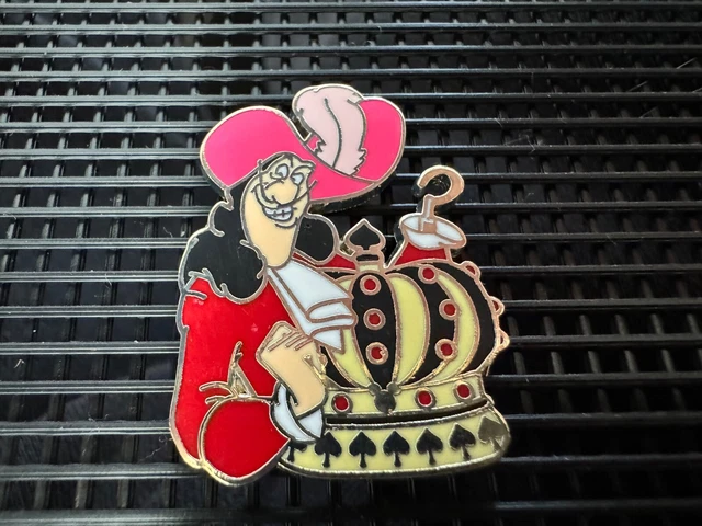 2009 DISNEY DLR HM Hidden Mickey Peter Pan Chess Capt Hook Villains Pin ...