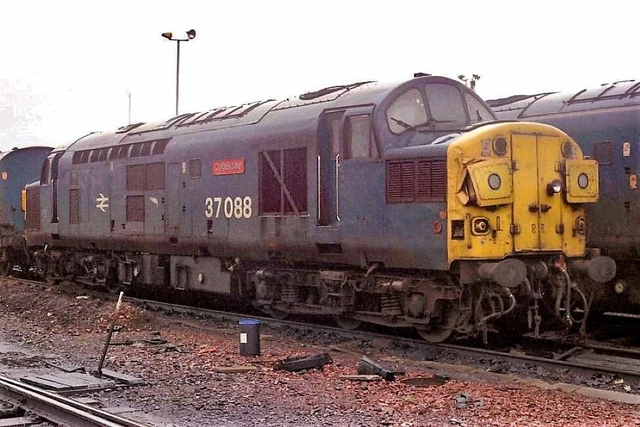 CLASS 37 NO 37088 in blue at motherweel tmd £1.00 - PicClick UK