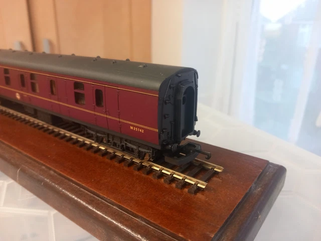 LIMA OO L305315W oo Gauge Maroon Coach Boxed £10.80 - PicClick UK