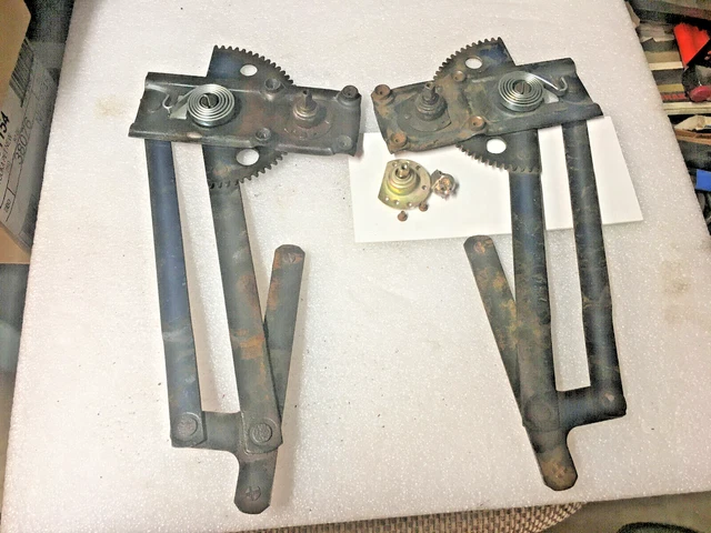 USED ORIGINAL 1939-46 Chevy Gmc Truck R.l Window Regulators EUR 82,67 ...