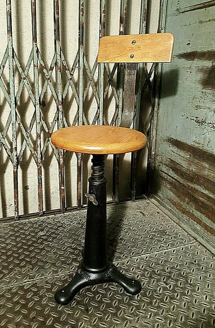 SINGER WERKSTATT - Industrie - Hocker / Stuhl Industrial Design - Rowac ...