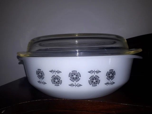 RARE VINTAGE AGEE/CROWN Pyrex Casserole dish With Lid Minstrel Pattern ...