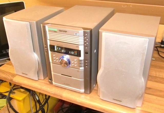 STEREO SHARP XL-HP434. Cambia CD, MP3, sintonizzatore, cassetta, con ...