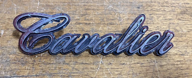 VAUXHALL CAVALIER MK1 script boot badge 91 037 342 3 fixing pins ...