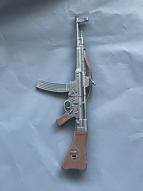 1/6 SCALE GERMAN STG44 Machine gun .DID / Dragon figures. £13.95 ...