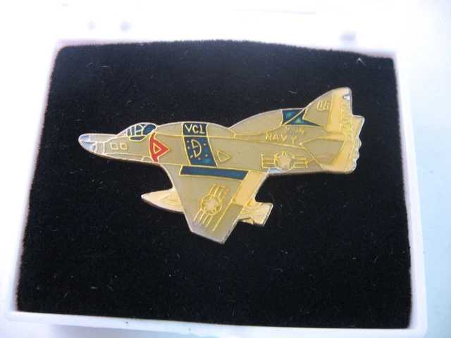 VINTAGE COLLECTIBLE PIN: A-4 SKYHAWK Military Fighter Jet Aircraft ...