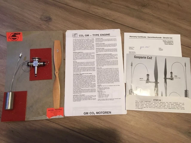 GASPARIN GMOT CO2 Motor GM-300T Twin Cylinder Wooden Propeller Free ...
