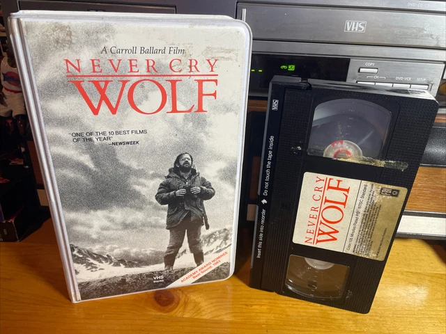 Never Cry Wolf Vhs Walt Disney Home Video 1983 Brian Dennehy Clamshell 1436 Picclick Ca
