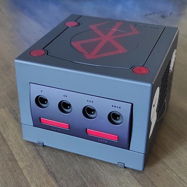 CONSOLE NINTENDO GAMECUBE custom berserk puck guts mod pico boot swiss ...
