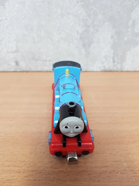 THOMAS THE TANK Engine Take Along N Play - Gordon (6392) £9.99 ...