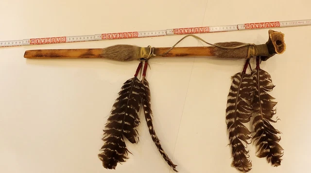 INDIANISCHE FRIEDENSPFEIFE, HANDARBEIT, mit Pfeifenkopf aus Hirschhorn ...