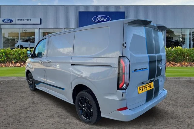 2025 FORD TRANSIT Custom 160kW 65kWh H1 Van Sport Auto PANEL VAN ...