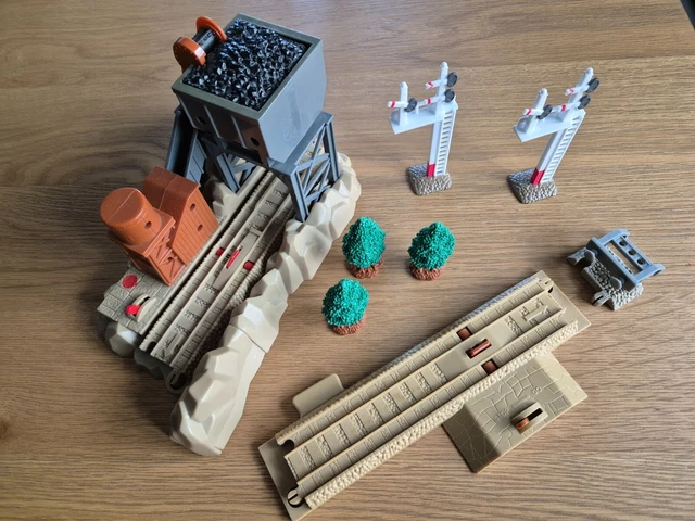 THOMAS & FRIENDS Trackmaster Sodor Mountain Mine Buffer Signals Stop/Go ...