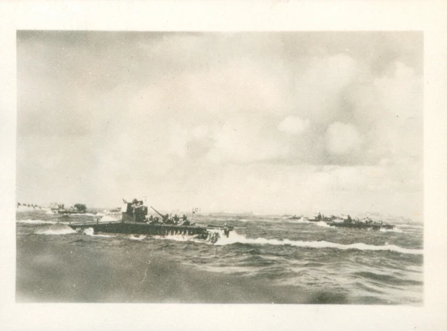 1940'S WWII US Navy 2 Photos Amtracs assualt, Landing crafts, beach ...