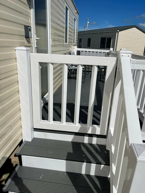 UPVC CARAVAN DECKING Gate made to measure, Including lockable latch and ...
