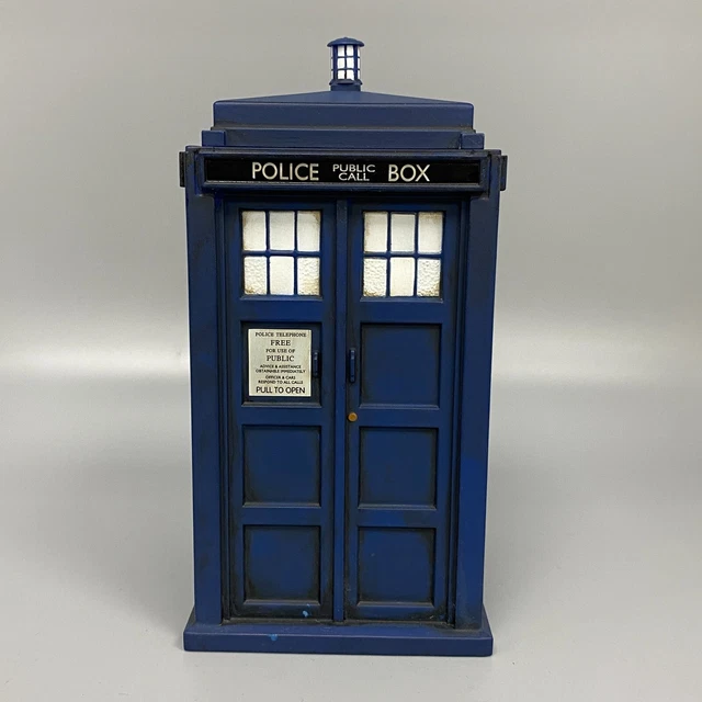 DOCTOR WHO TARDIS Metal Diecast Model Scificollector 2004 Metal Police ...