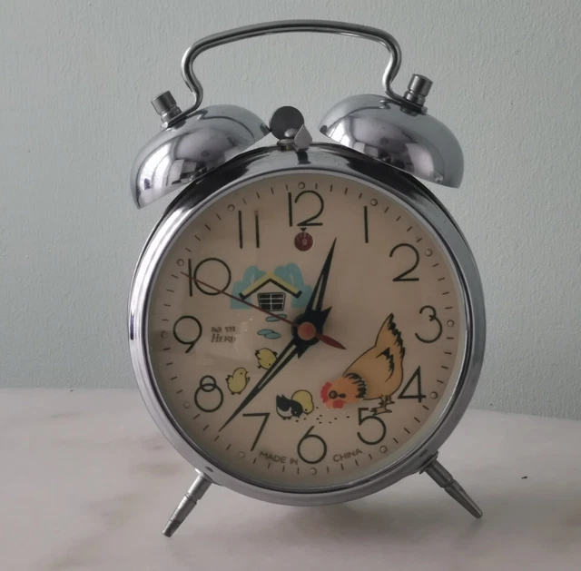 VINTAGE 1960'S ANIMATED PECKING Chicken Hen Wind up Alarm Clock Hero ...