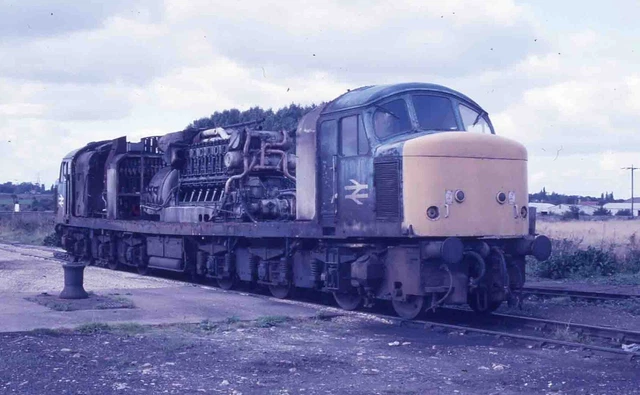 35MM SLIDE BR British Rail Diesel Loco Class 46025 doncaster scrap 85 ...