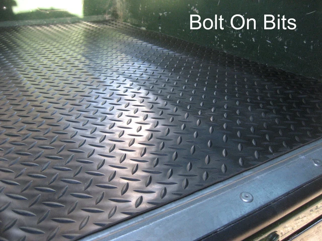 RUBBER CHEQUER PLATE Boot Mat LandRover Defender 90 £39.99 - PicClick UK