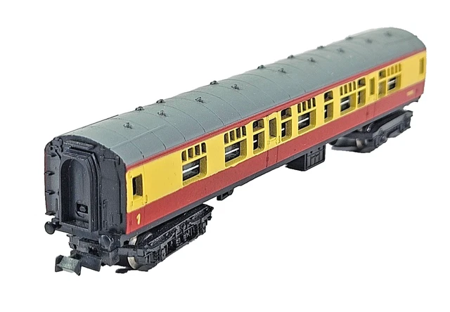 LIMA N GAUGE BR Maroon & Cream Mk 1 Corridor Composite Coach Number ...