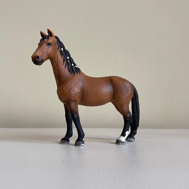 SCHLEICH HORSE TRAKEHNER Mare 13757 Rare Collectible Figure £5.00 ...