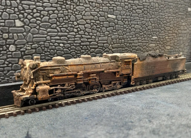 N GAUGE SCALE Scrapyard Weathered Railway Steam Locomotive Train Model ...