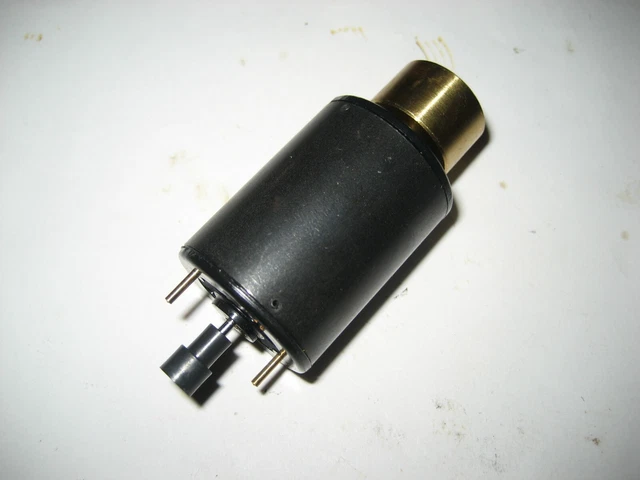 ROCO MOTOR 85067 mit Schwungmasse und Kardanaufnahme Top Zustand EUR 19 ...