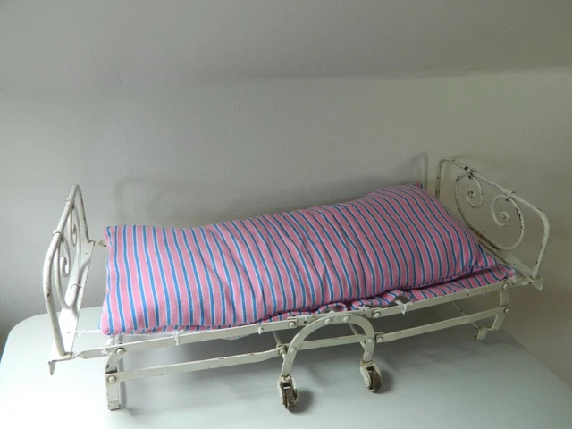 ANCIEN LIT DE poupée en fer Forgé Pliable EUR 35,00 - PicClick FR