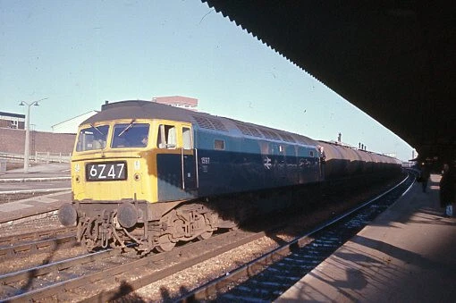 ORIGINAL COLOUR SLIDE of D1597 BR class 47 diesel loco £1.50 - PicClick UK