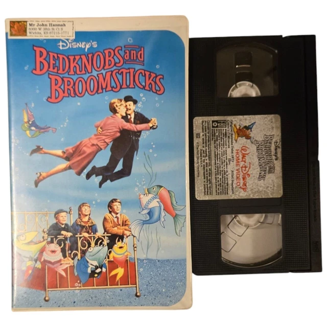 DISNEYS BEDKNOBS AND Broomsticks VHS Tape Clamshell Angela Lansbury £5.53 - PicClick UK