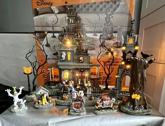 DISNEY HALLOWEEN VILLAGE set 12 piece. Mickey Mouse £157.51 - PicClick UK