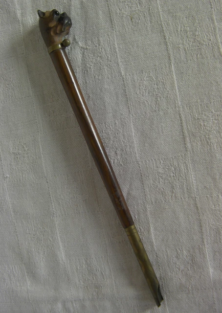 ANCIEN PORTE PLUME XIXème en bois sculpté à décor de tête de chien EUR 50,00 - PicClick FR