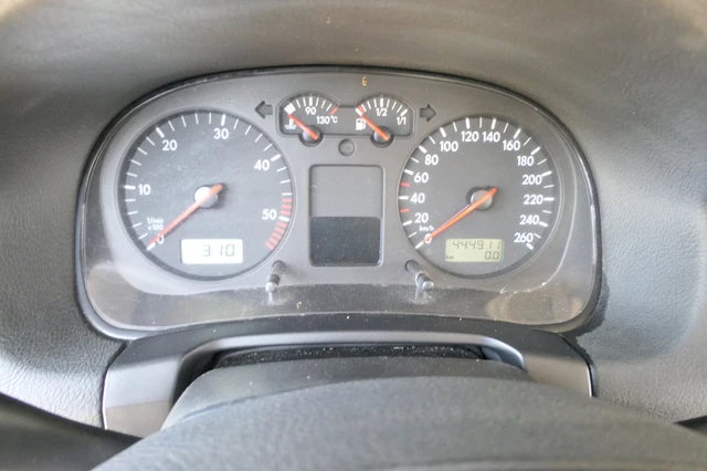VW GOLF 4 speedometer instrument cluster 444,900km 1J0920825C 1.9 TDI ...