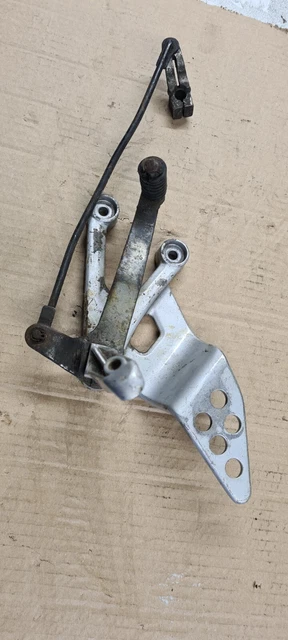 YAMAHA YZF R125 5D7 08-13 L/H Left Footrest Footpeg Hanger And Gear ...