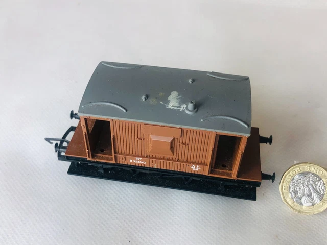 HORNBY TRAIN MODEL Railway Carriage Coach Locomotive 20T B 952042 OO ...