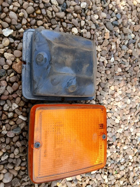 HELLA 6R0132764 INDICATOR Lights Lamps Volvo Mercedes Lorry Bus £12.63 ...