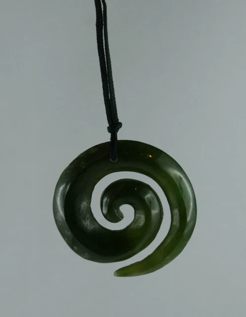 MAORI JADE CARVING Koru aus Neuseeland EUR 64,90 - PicClick DE