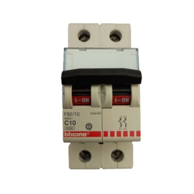 INTERRUTTORE MAGNETOTERMICO DIFFERENZIALE-BTICINO F82H/16-2X16 A-10Ka-400V-Usato EUR 62,00 ...