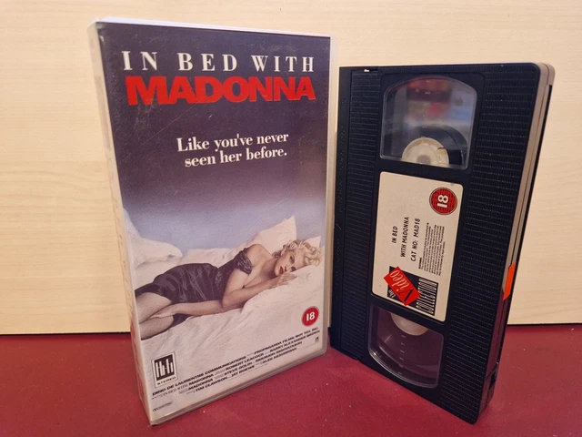 IN BED WITH Madonna - VHS Video Tape (H104) £2.99 - PicClick UK