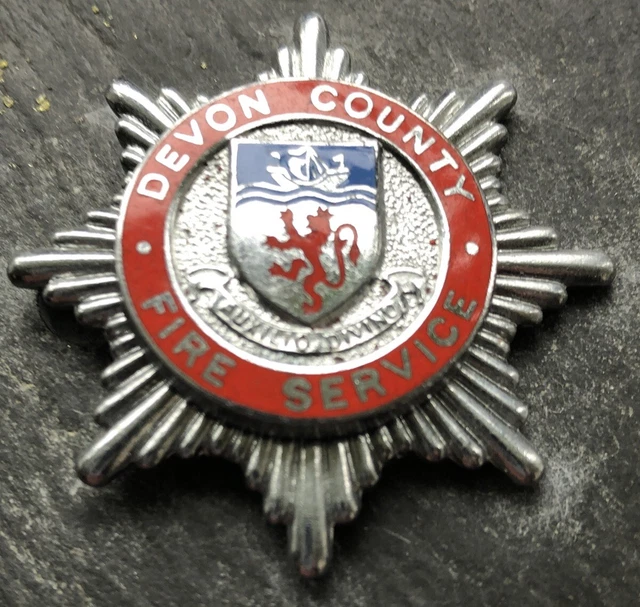 OBSLETE ORIGINAL DEVON County Fire Brigade Cap Badge. £12.99 - PicClick UK