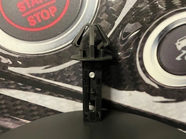 GENUINE MERCEDES-BENZ W204 C-Class Front Bumper Lamp Unit Bracket ...