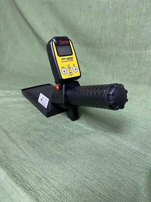 THERMO SCIENTIFIC RADEYE AB100 Alpha-Beta Contamination Monitor in hard ...