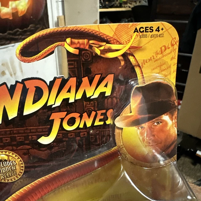 INDIANA JONES COLONEL Vogel Action Figure Last Crusade 2008 Hasbro New ...