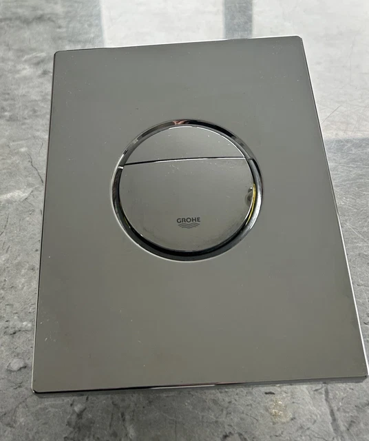 GROHE NOVA COSMOPOLITAN WC Dual Flush Button Chrome Wall Plate 38765 ...