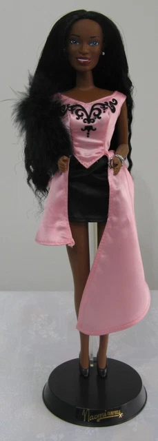 POUPEE MANNEQUIN * NAOMI CAMPBELL * TOP MODEL * SINDY * HASBRO 1995 ...