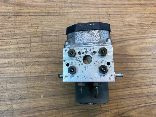 FORD FALCON BA Fairmont Ghia ABS Brake Module 3R23-2C353-AB $175.00 ...