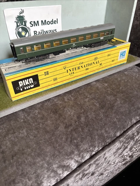 PIKO (16) HO #5/6509 Dr 2Nd Class Car 51 50 29-45 190-0 . Green Livery ...