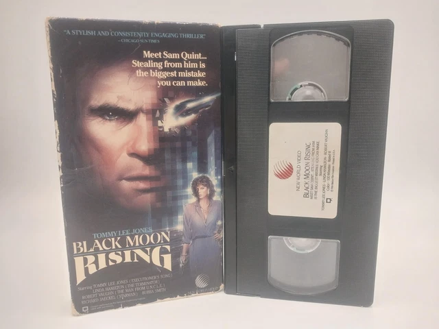 BLACK MOON RISING VHS 1990 Tommy Lee Jones Linda Hamilton John ...